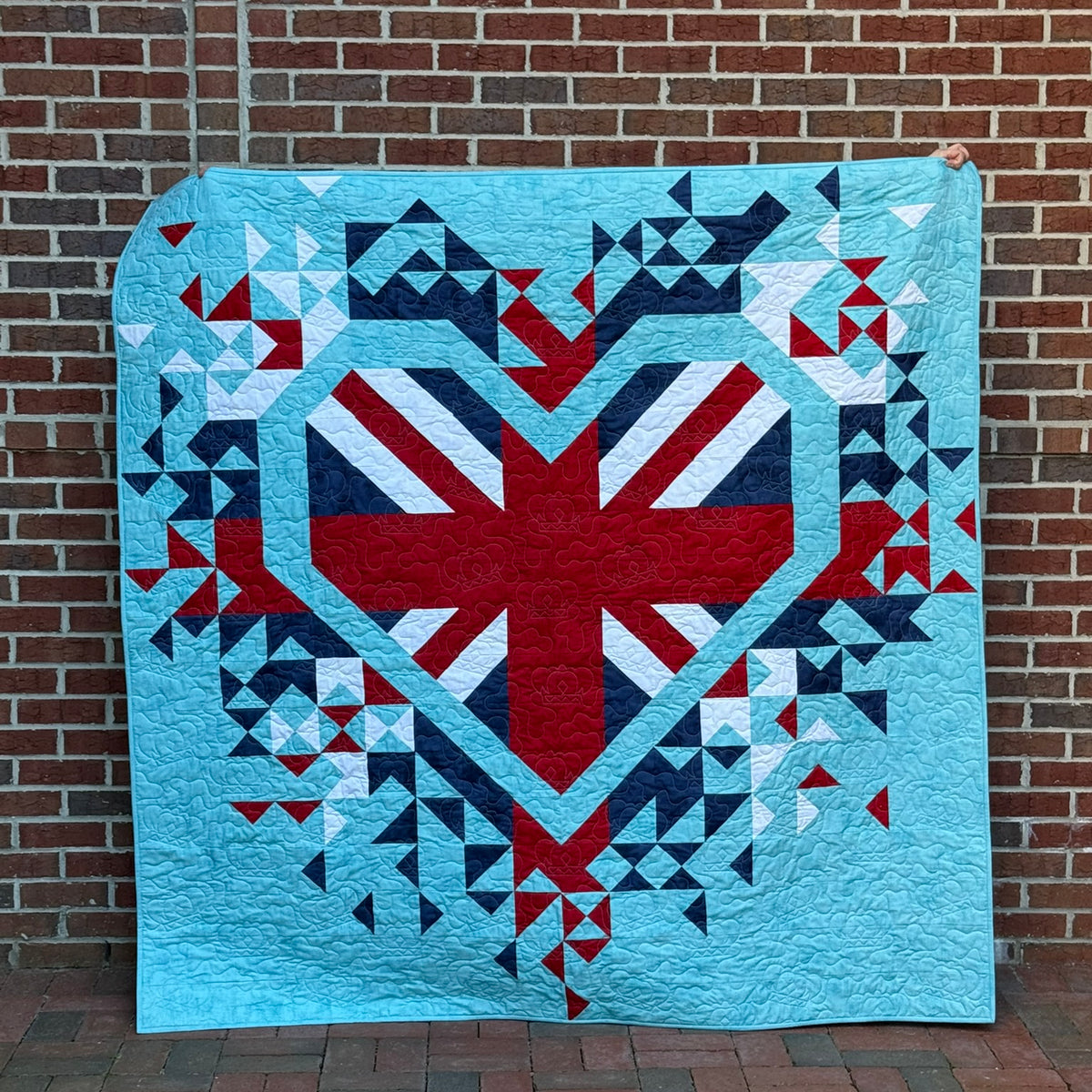 Mini Exploding Heart of the United Kingdom Pattern – Threaded Lines